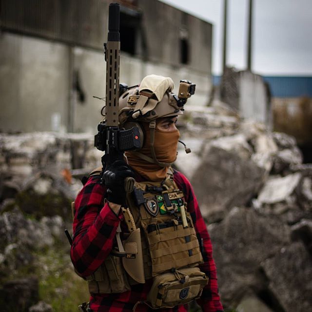 Airsoft Loadout Contractor